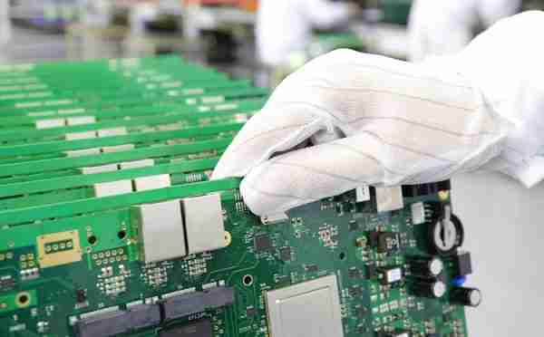 Understanding the importance of SMT placement machines in PCB Assembly Understanding the importance of SMT placement machines in PCB Assembly